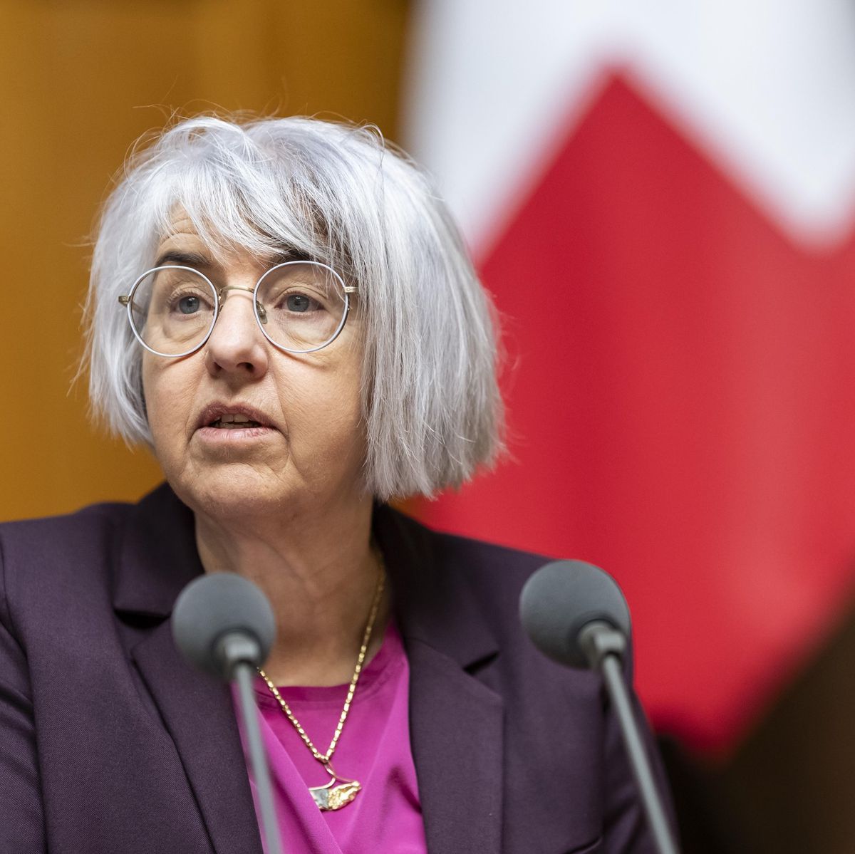 UBP avale pour 900 millions une part de la Société Générale | Tribune ...