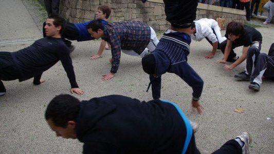 Nouveau sport – Les Yamakasi, ou tout sur l'art du déplacement - L ...