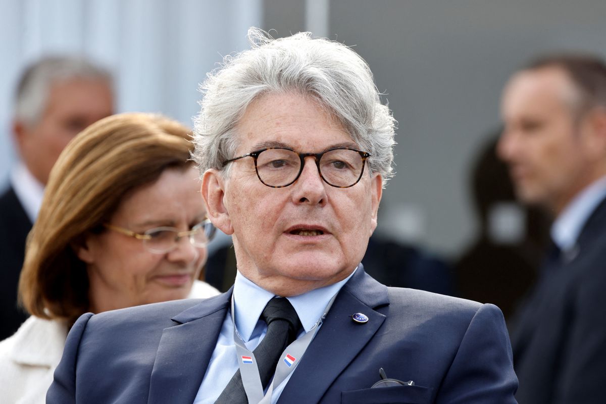 Contenus en ligne: Twitter sommé de se conformer à la nouvelle ...