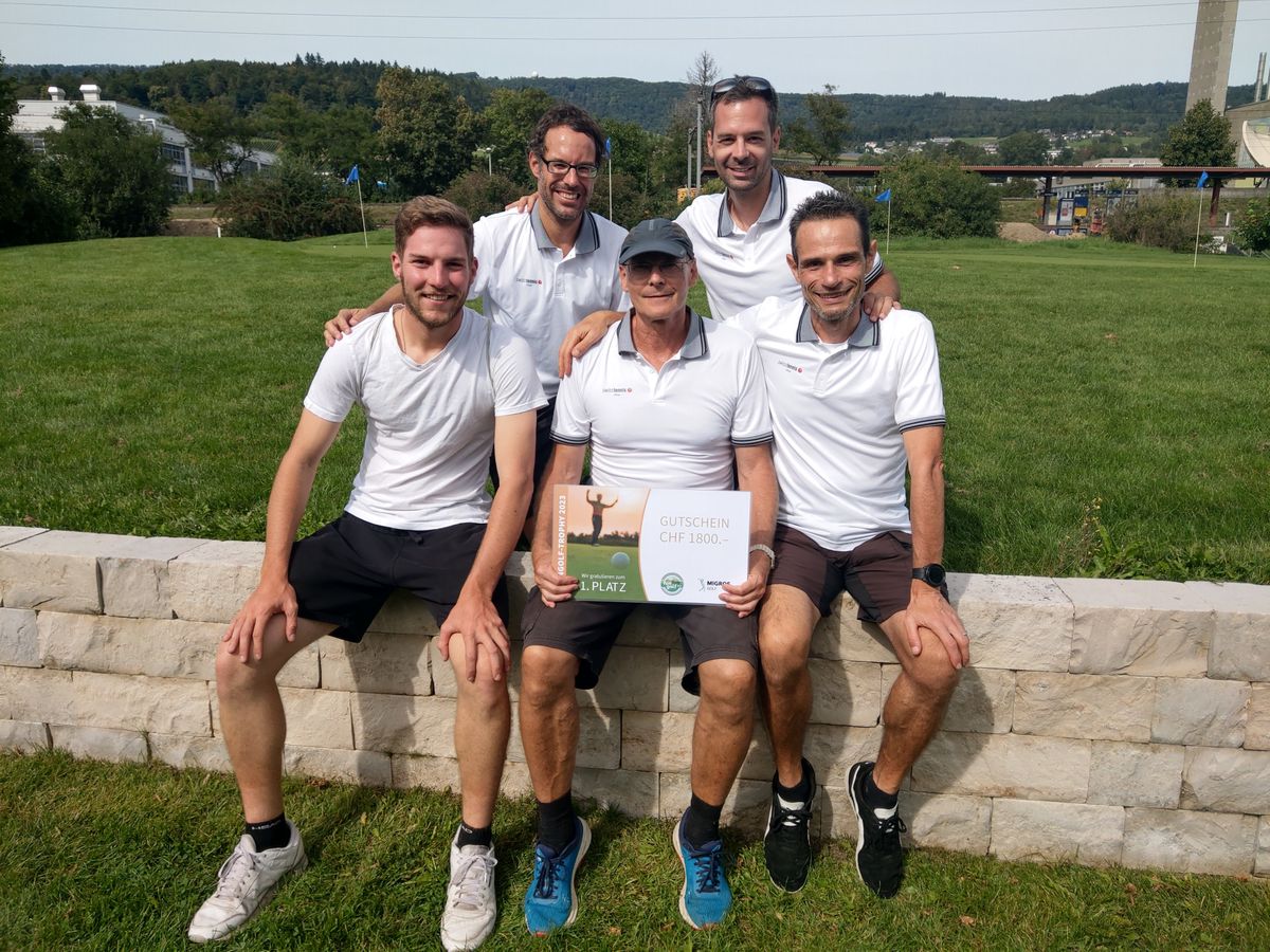 Otelfingen: Tenniskollegen gewinnen Plauschturnier auf dem Golfplatz ...
