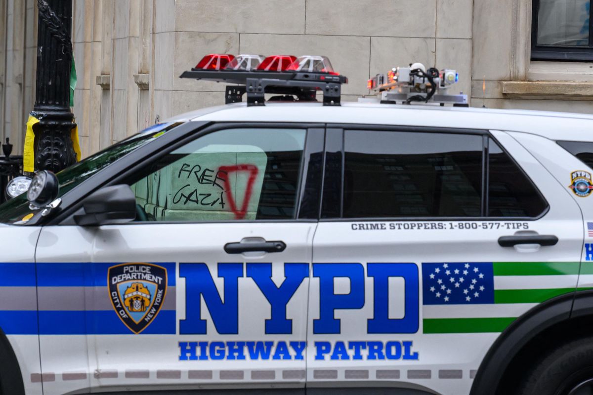 NYPD: Schüsse bei Parade in New York: 15-Jähriger falsch beschuldigt ...