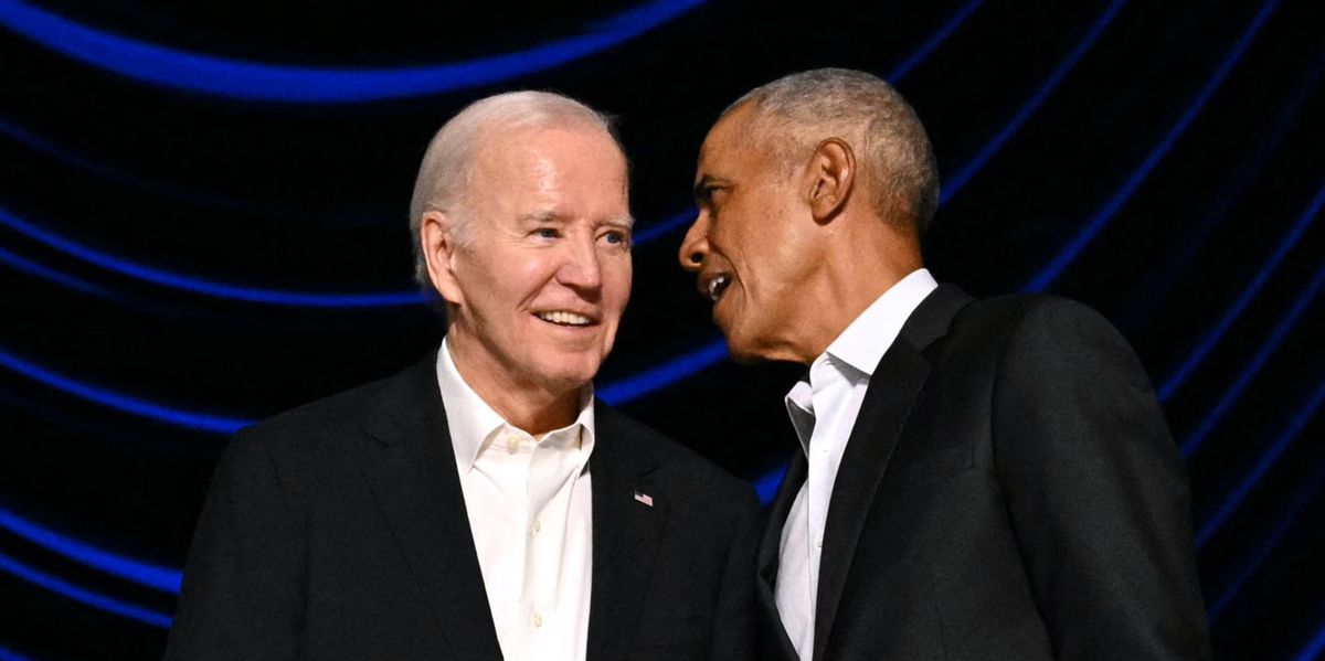 Joe Biden angeblich auf Bühne erstarrt – das steckt hinter dem Video ...