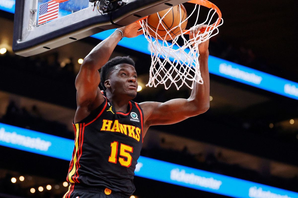 Basketball: Capela et les Hawks s’imposent pour la première de Prunty ...