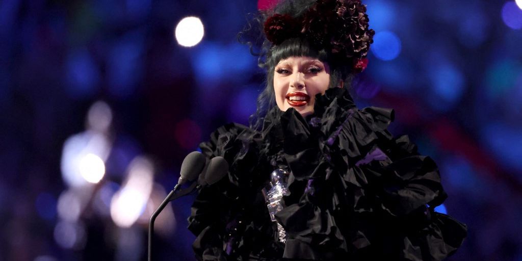 Rima hassan feet i'm a sucker for a plump behind so I