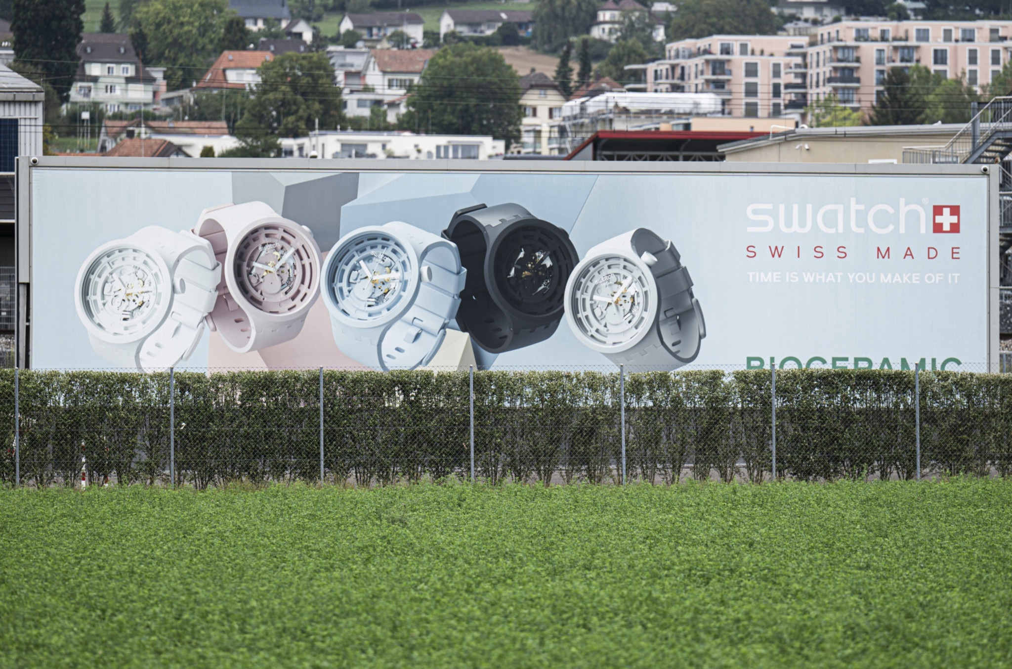 Uhrenbranche: Swatch Groups Aktie taucht und taucht | Finanz und Wirtschaft