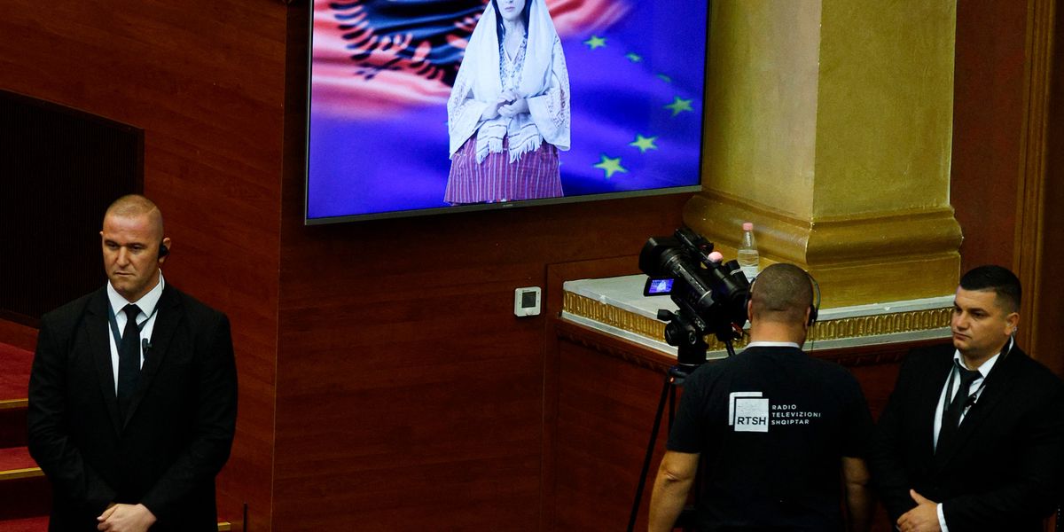 Albanien: AI-Ministerin Diella scheitert an Korruption