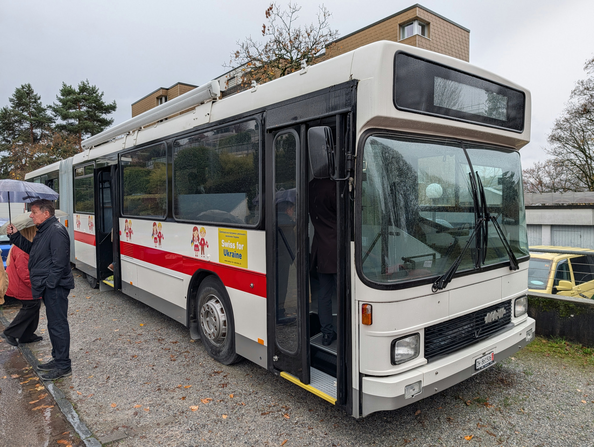 Kindergarten Bus: Swiss for Ukraine hilft ukrainischen Kindern