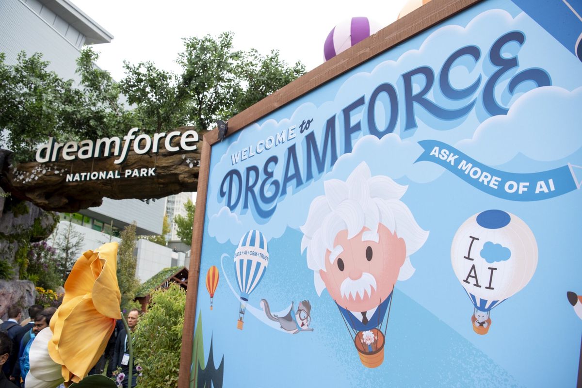 Dreamforce 2023: Salesforce steigt in das KI-Software-Wettrennen ein ...
