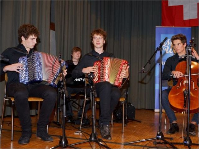 Rändöm greifen nach den Sternen | Berner Zeitung