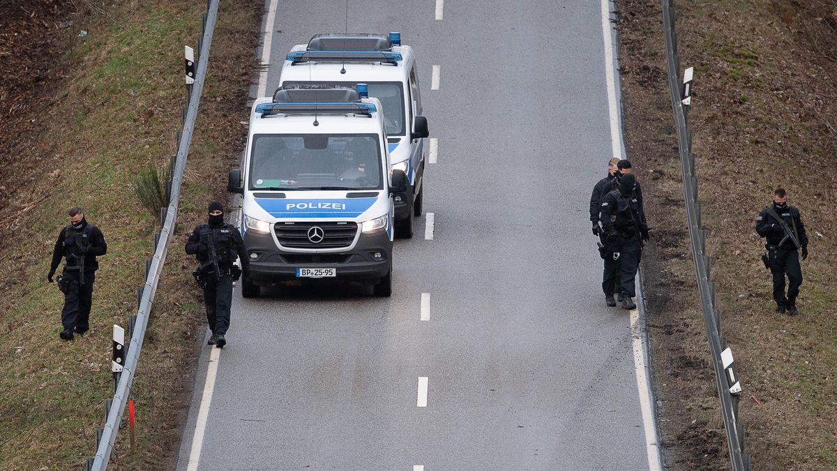 Großregion: Die Stille nach dem Hilferuf – Erste Zeugen sagen in Polizistenmord-Prozess aus - L ...