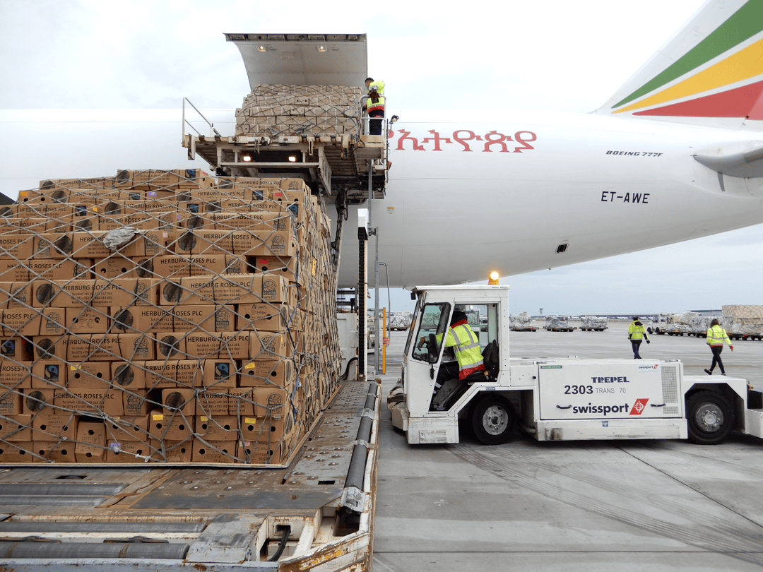 Swissport und Valentinstag: Frachtriese aus Opfikon schickt 9000 Tonnen ...