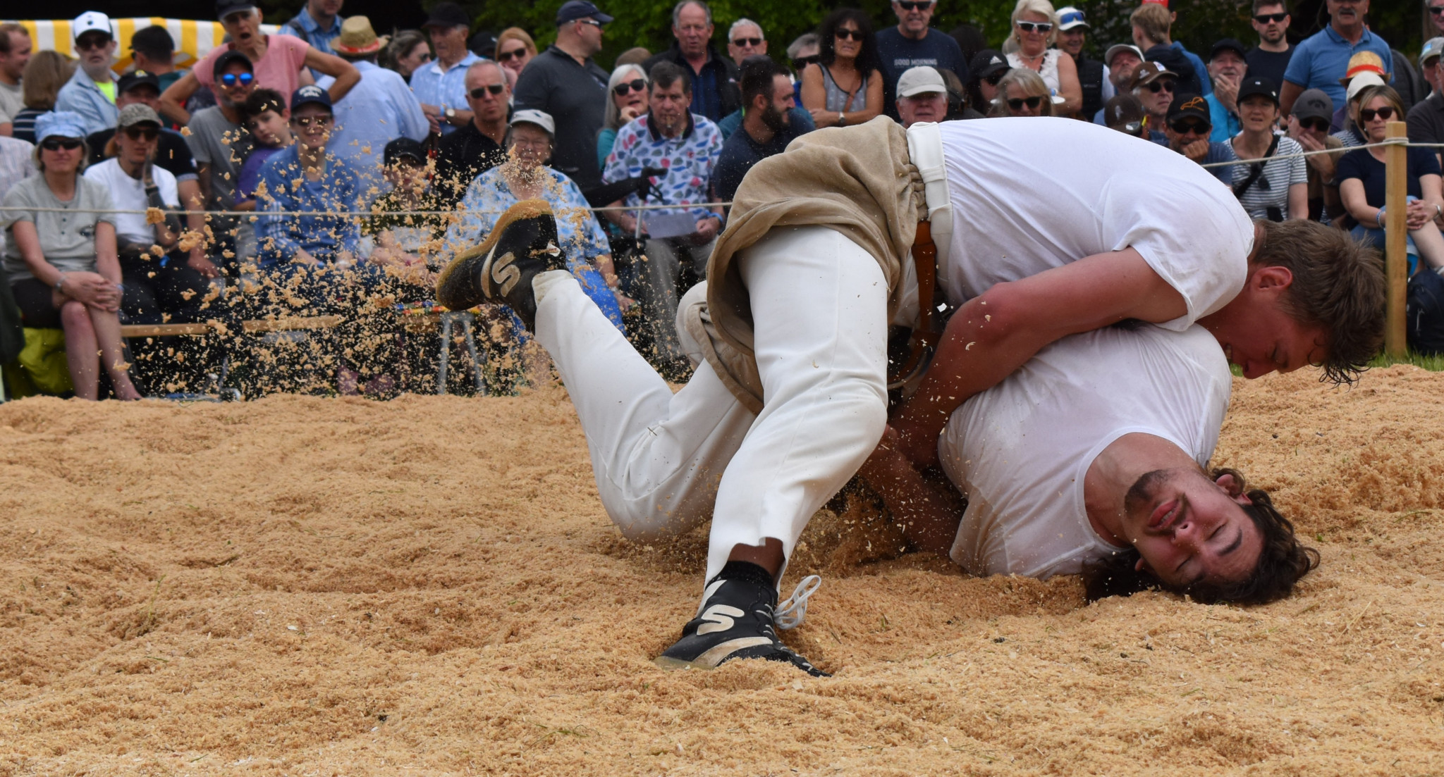 Eschenberg: Janos Bachmann gewinnt sein erstes Schwingfest