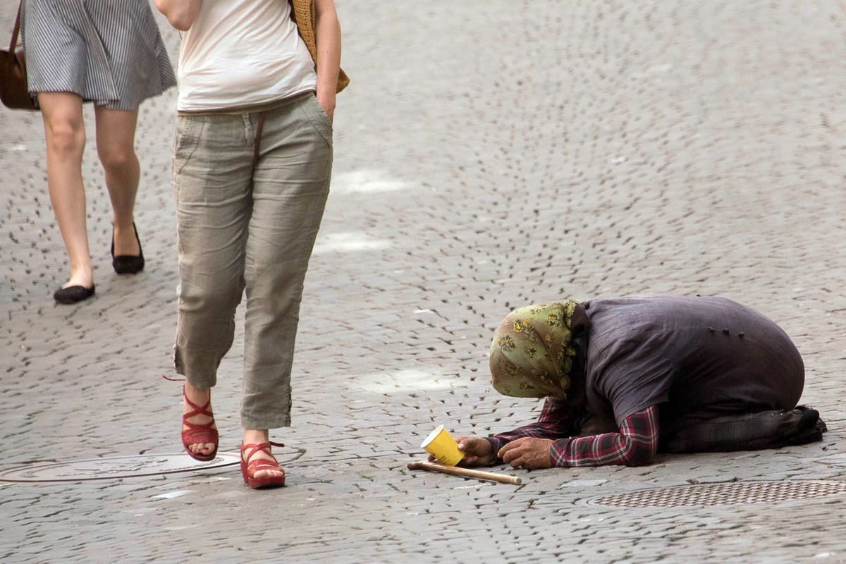 Lausanne ne sait plus quoi faire de ses mendiants | 24 heures