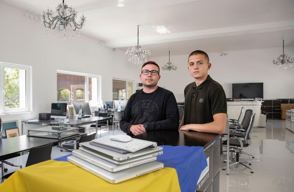 Spendenaktion in Burgdorf: Sie sammeln alte Computer für die Ukraine ...