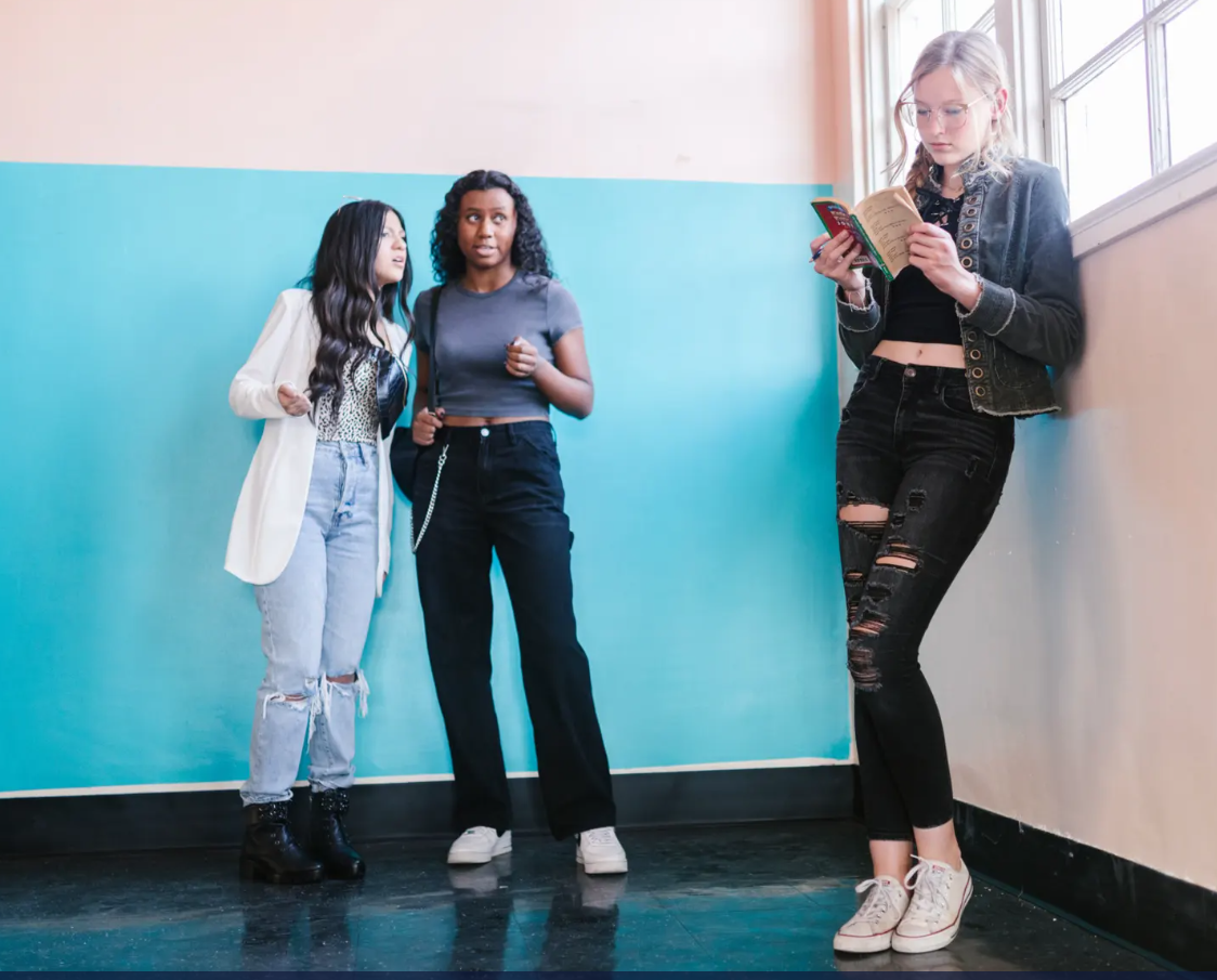 «Pick me Girls»: Ces femmes qui s’offrent aux hommes en dénigrant leur ...