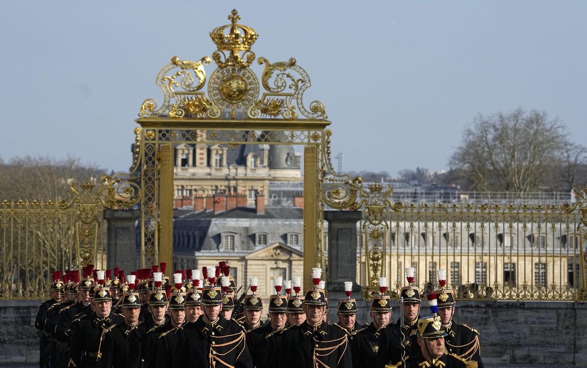 Visite de Charles III et du pape: Les pièges d'une semaine faste pour ...