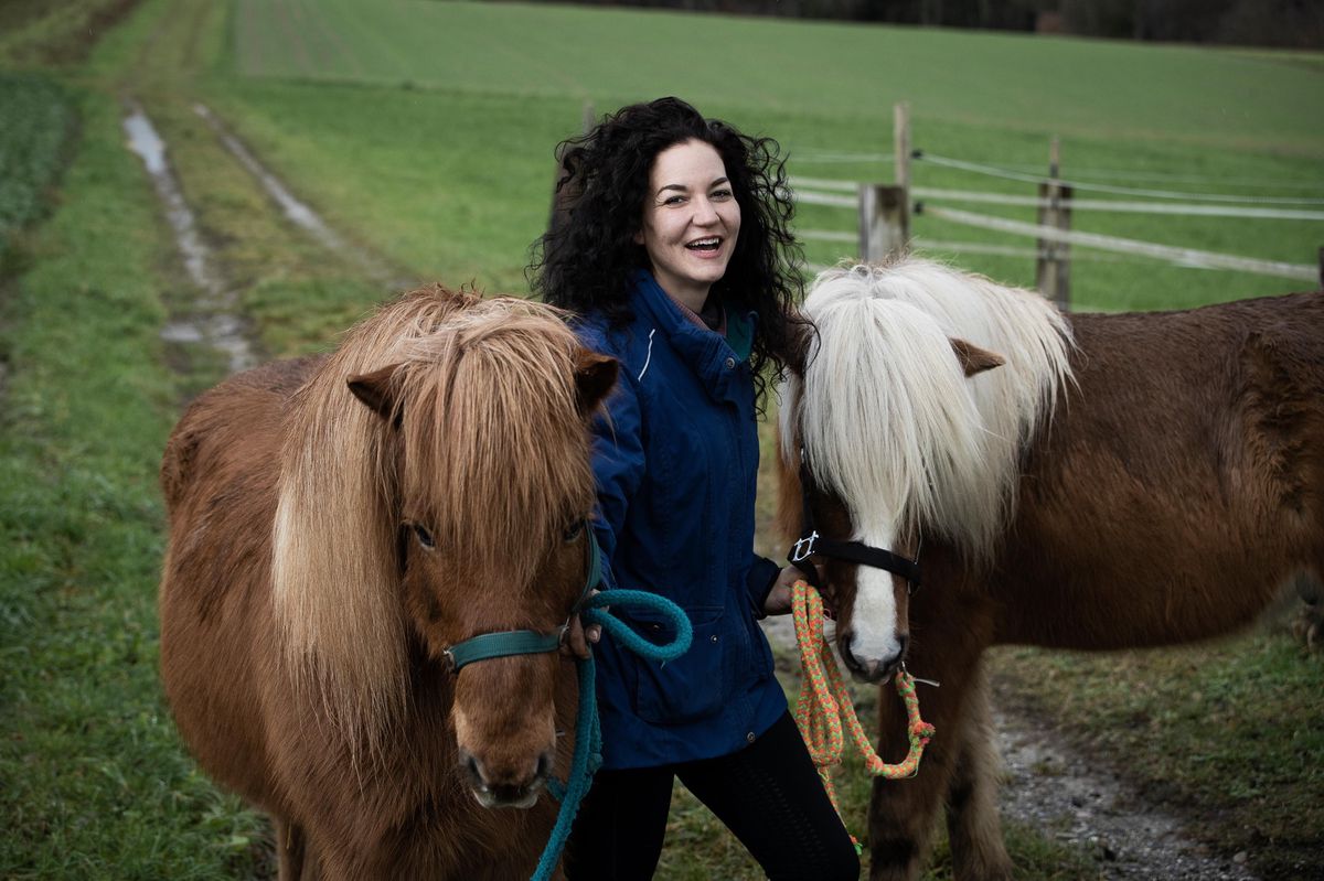 Zweites Album von 11Ä: Romy zwischen Rap und Ross | Berner Zeitung