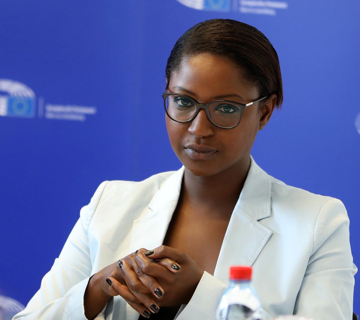 «Profondément blessée», Monica Semedo répond et contre-attaque - L ...