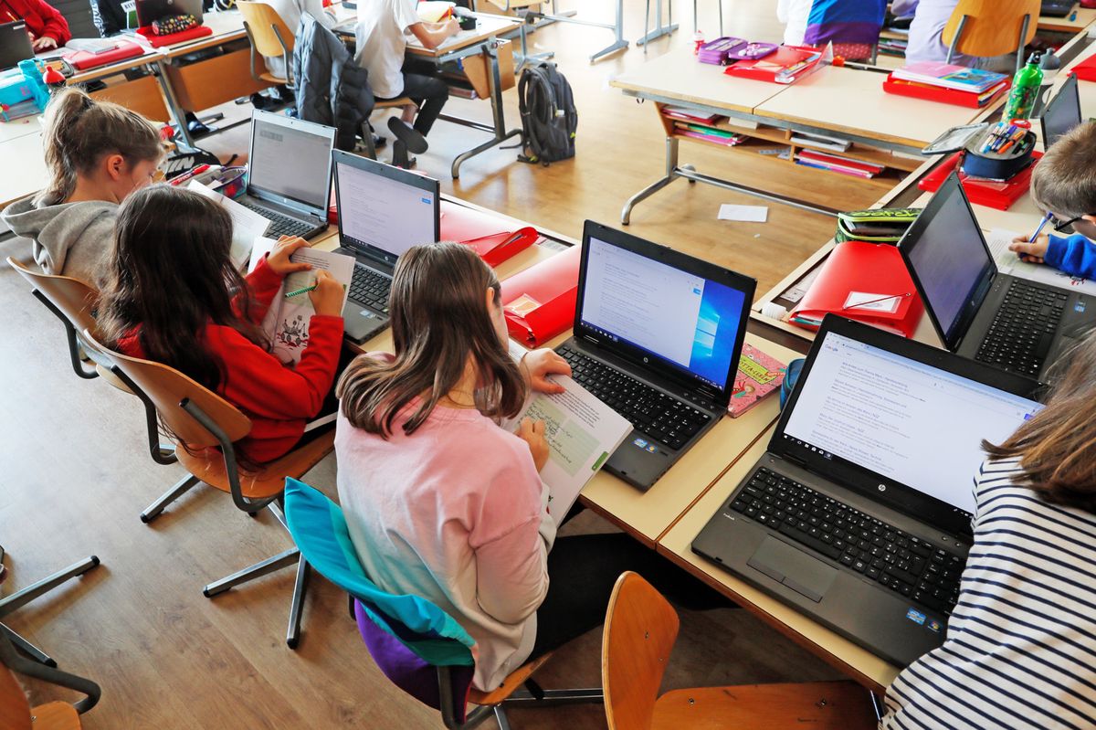 Swisscoms Glasfaserstreit: Schule darf Internet-Anschluss nicht nutzen ...