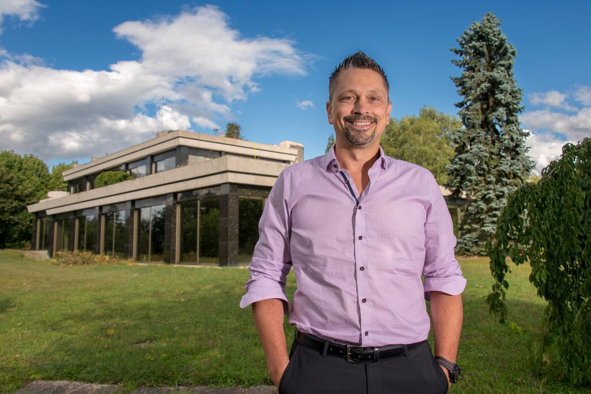 Bien immobilier unique de la Broye: La «villa-bunker» de Gletterens pourrait servir de cadre à ...