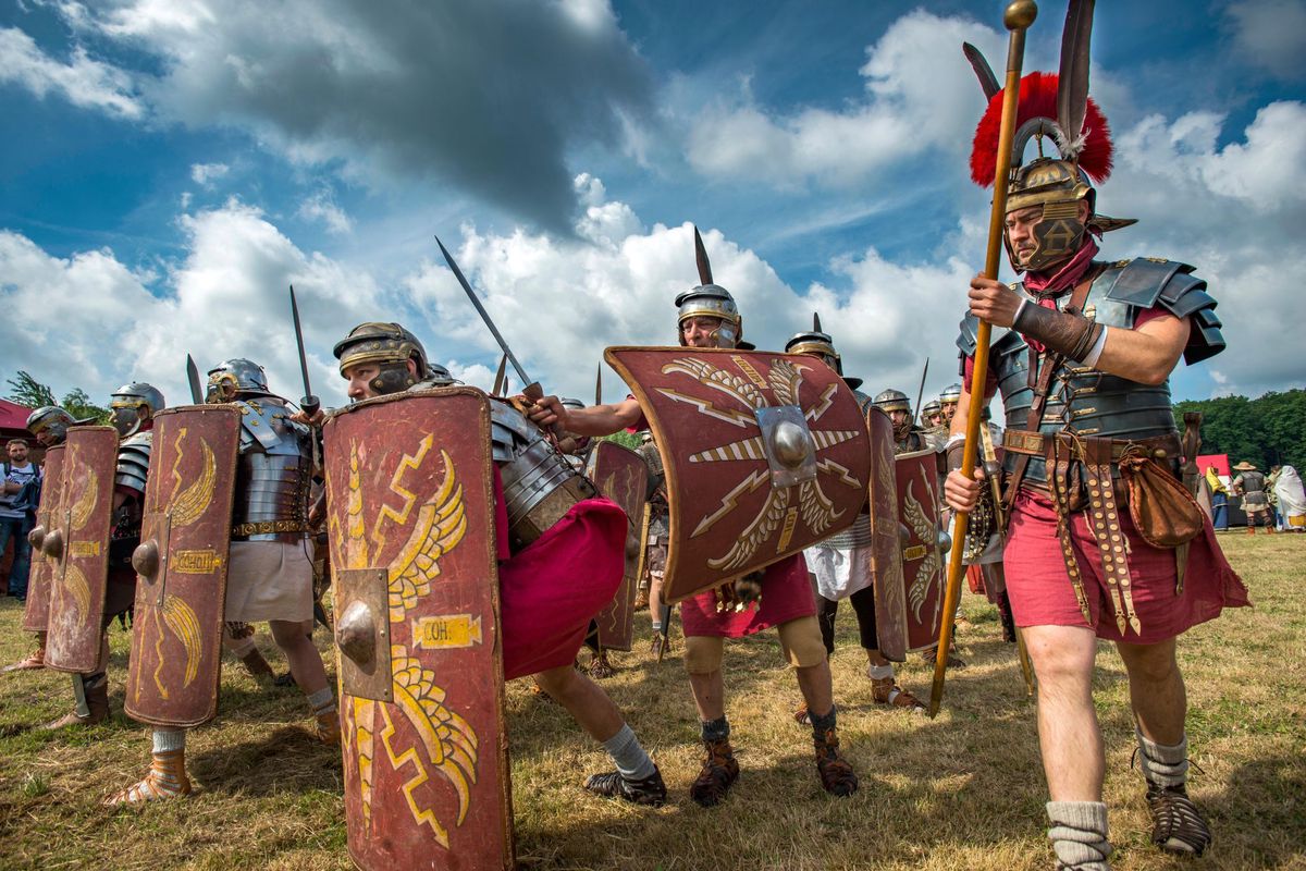 Gefesselt mit der Halsgeige | Der Bund