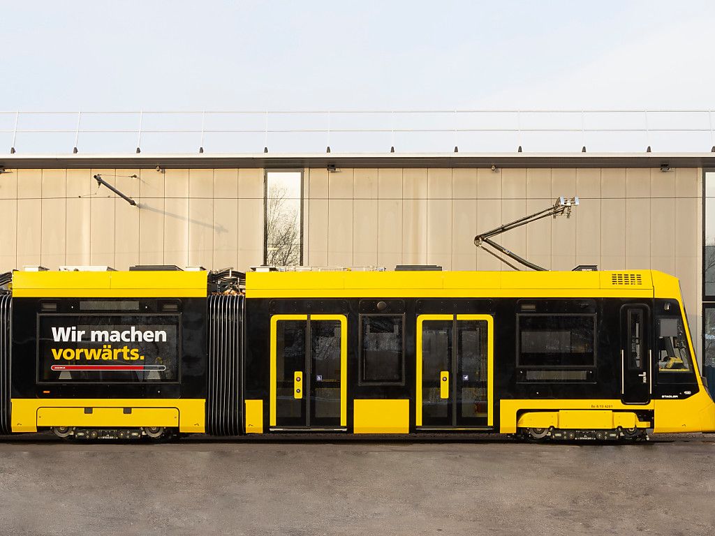 BLT-Trams in Baselland: Tina kommt mit USB-Ladebuchsen | Basler Zeitung
