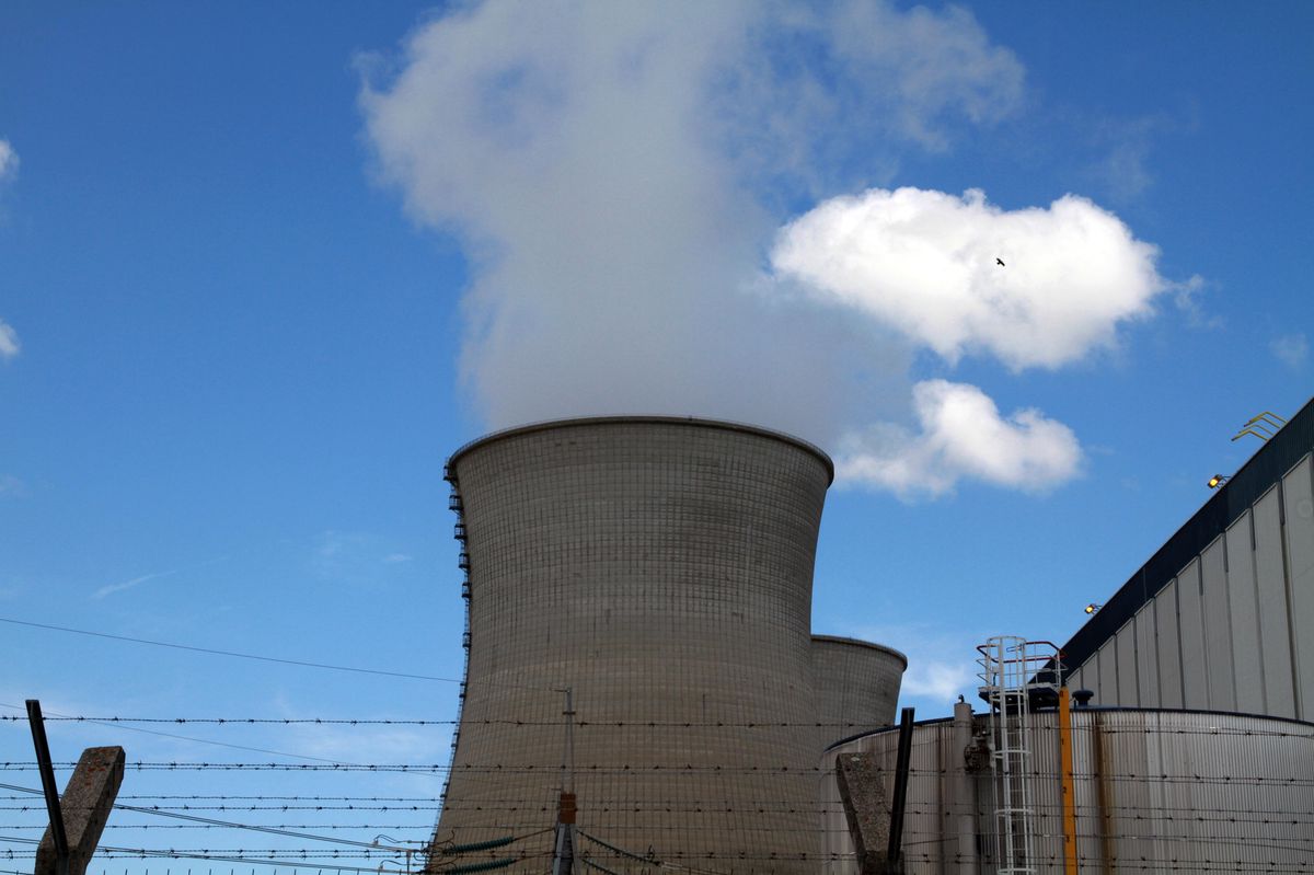 En France voisine: La canicule pousse la centrale nucléaire du Bugey à ...
