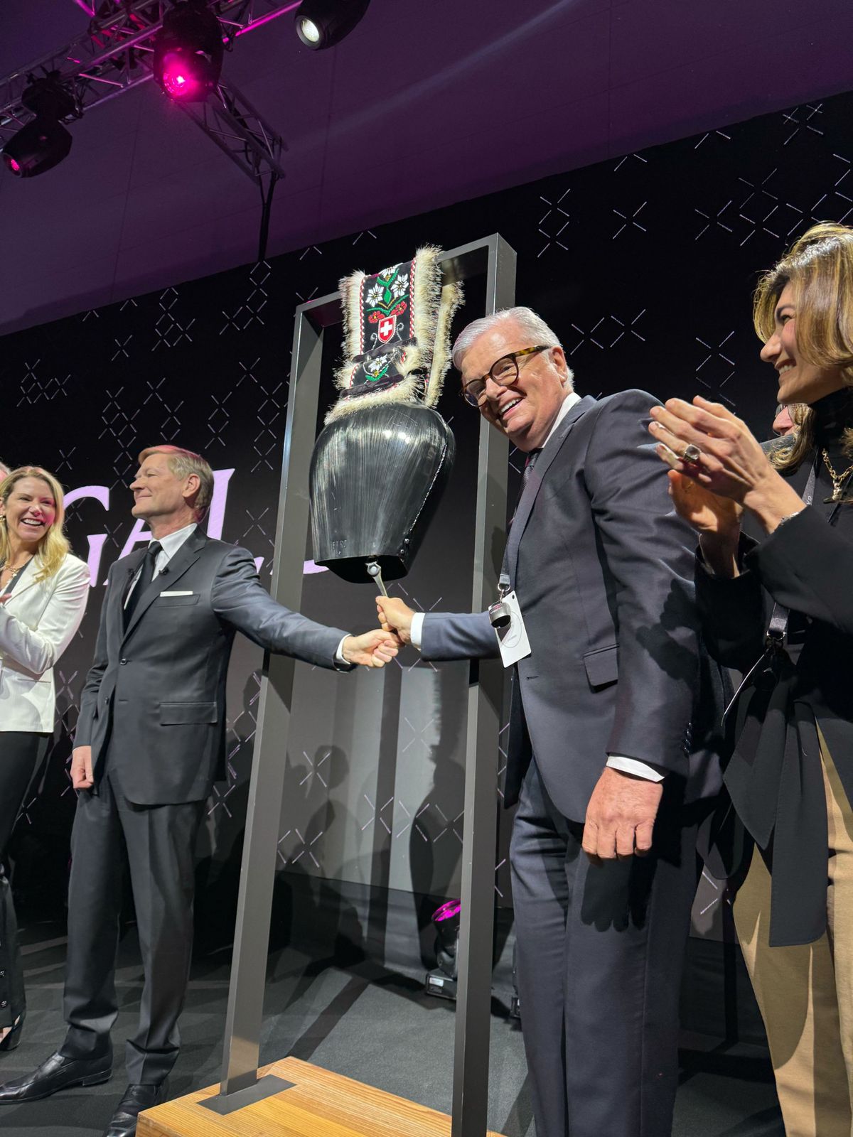 Galderma-IPO: Aktien springen beim Börsendebüt nach oben | Finanz und ...