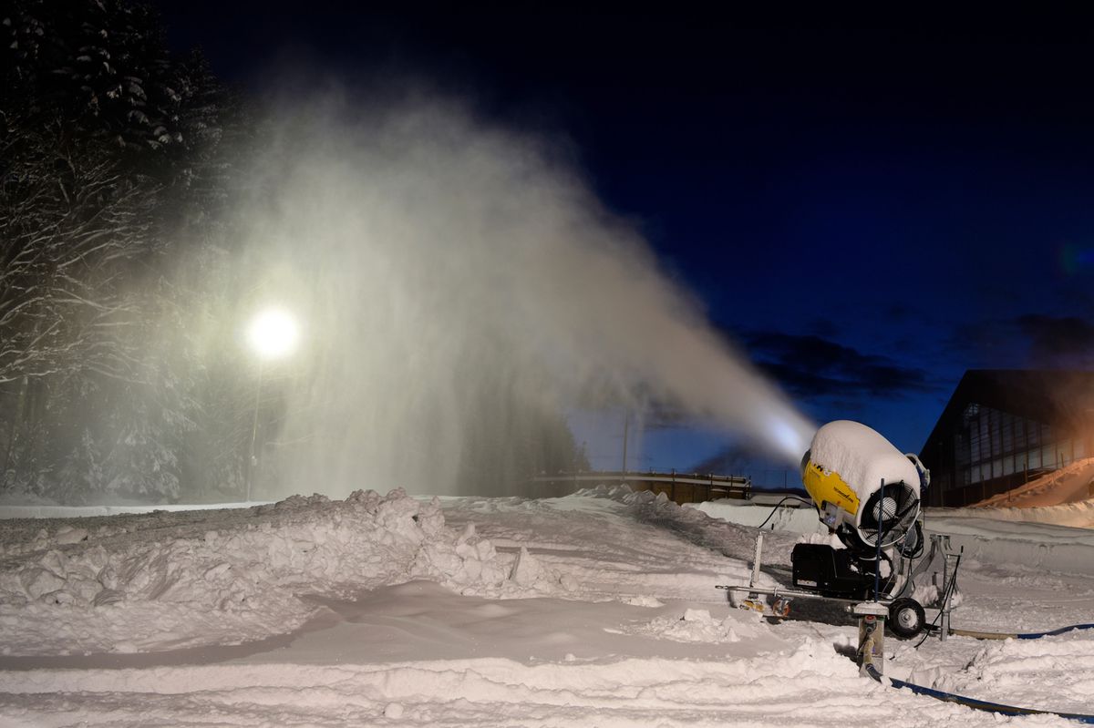 Canons à neige Leysin-Les Mosses: Le pompage dans le lac de l’Hongrin ...