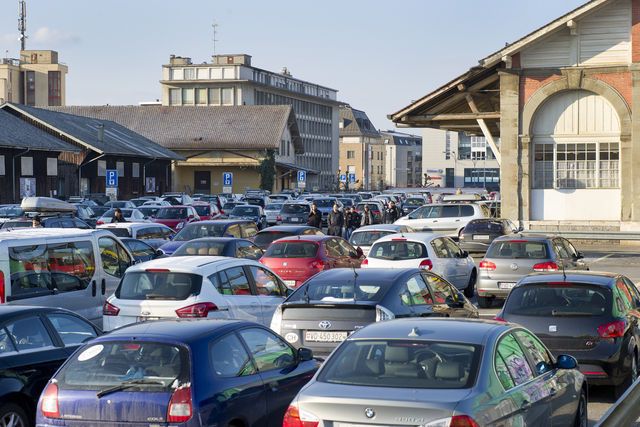 Attente interminable pour se parquer à la gare de Morges | 24 heures
