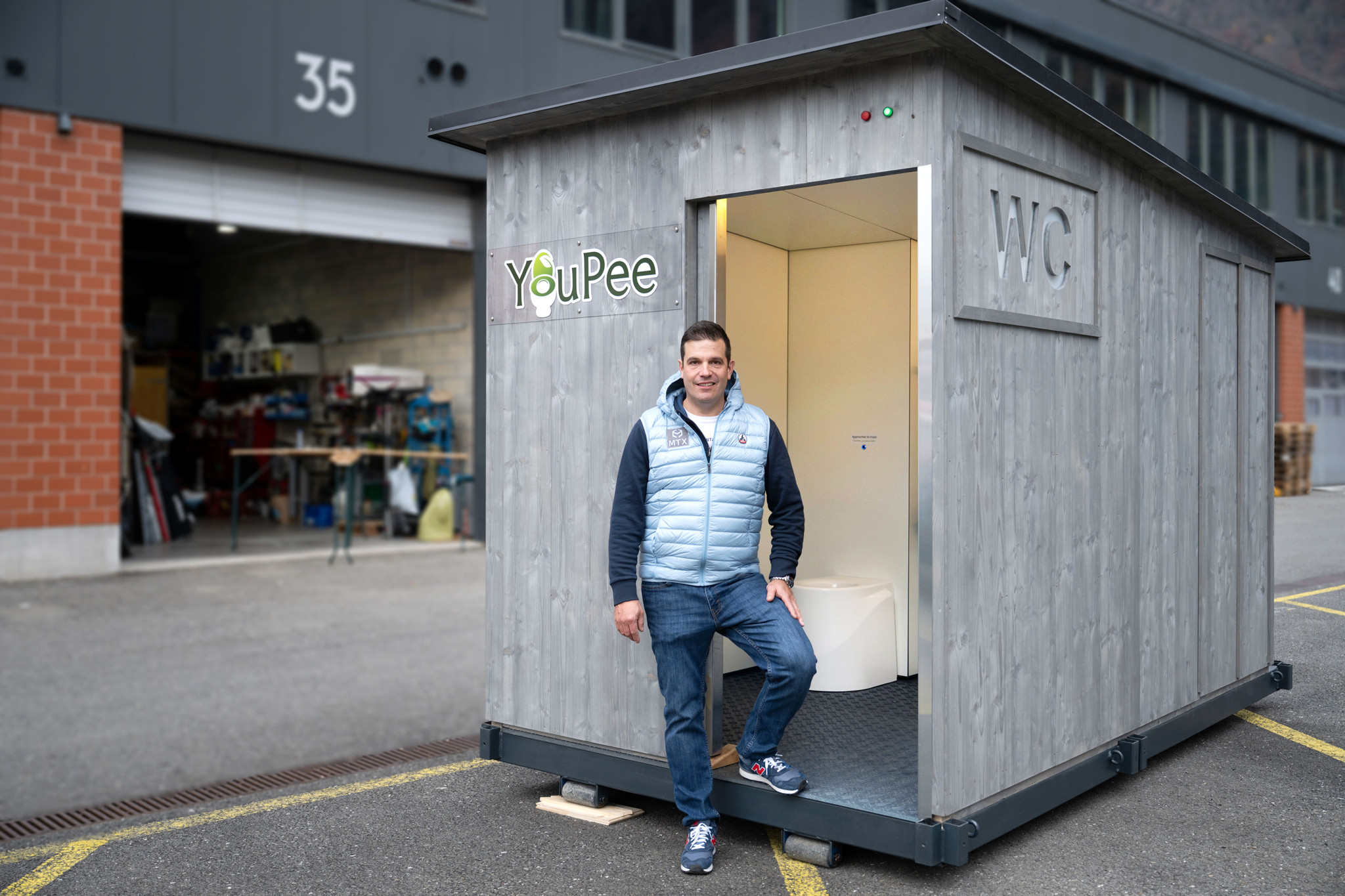 Montreux: une entreprise lance des WC publics autonomes