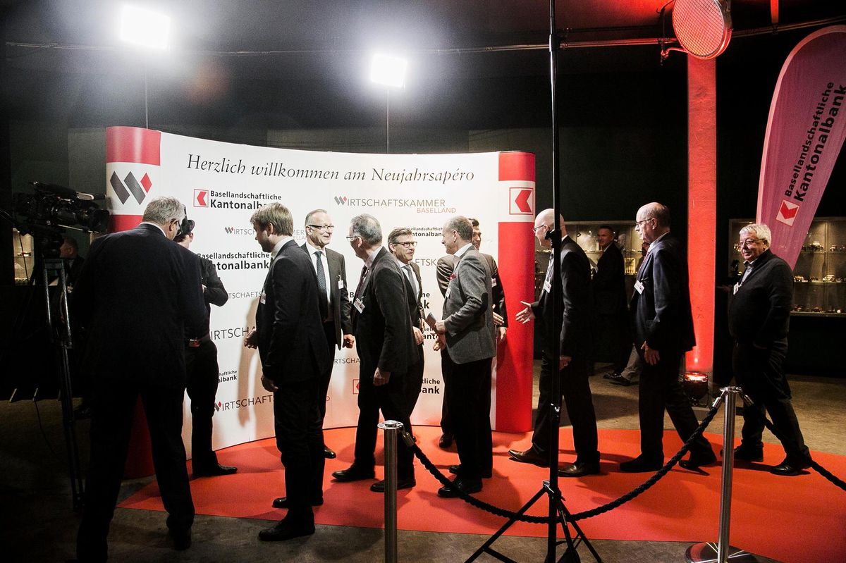 Unterstützung in der Pandemie – BLKB erlässt Hypothekarzinsen | Basler ...