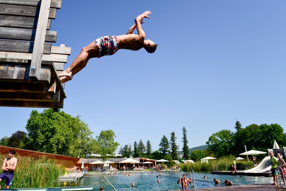 Naturbad Riehen eröffnet Saison | Basler Zeitung