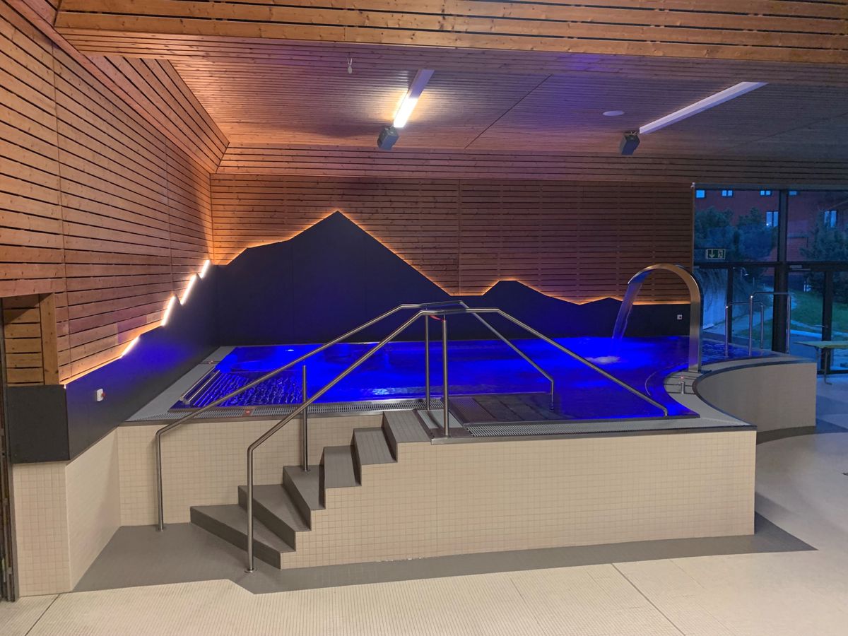 Hallenbad Aeschi: Das warme Becken ist schon sehr beliebt | Berner Zeitung