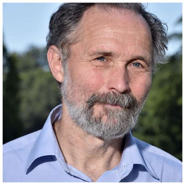 Promotion du père de Delphine Bachmann: analyse d’un politologue ...