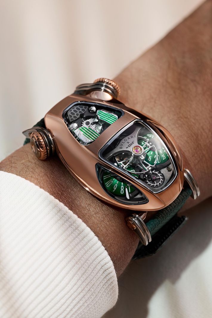 Horlogerie: une montre en forme de serpent pour MB&F et Bvlgari ...