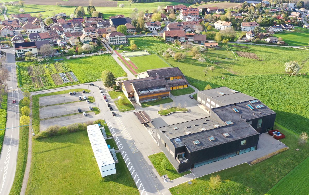 Site scolaire d'Apples: Le collège du pied du Jura est dans une impasse ...