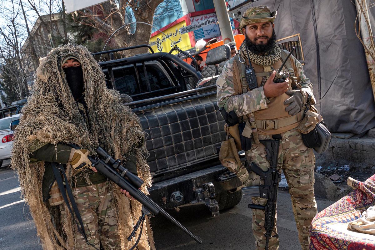 Universität in Kabul: Bewaffnete Taliban verwehren Studentinnen den Zugang