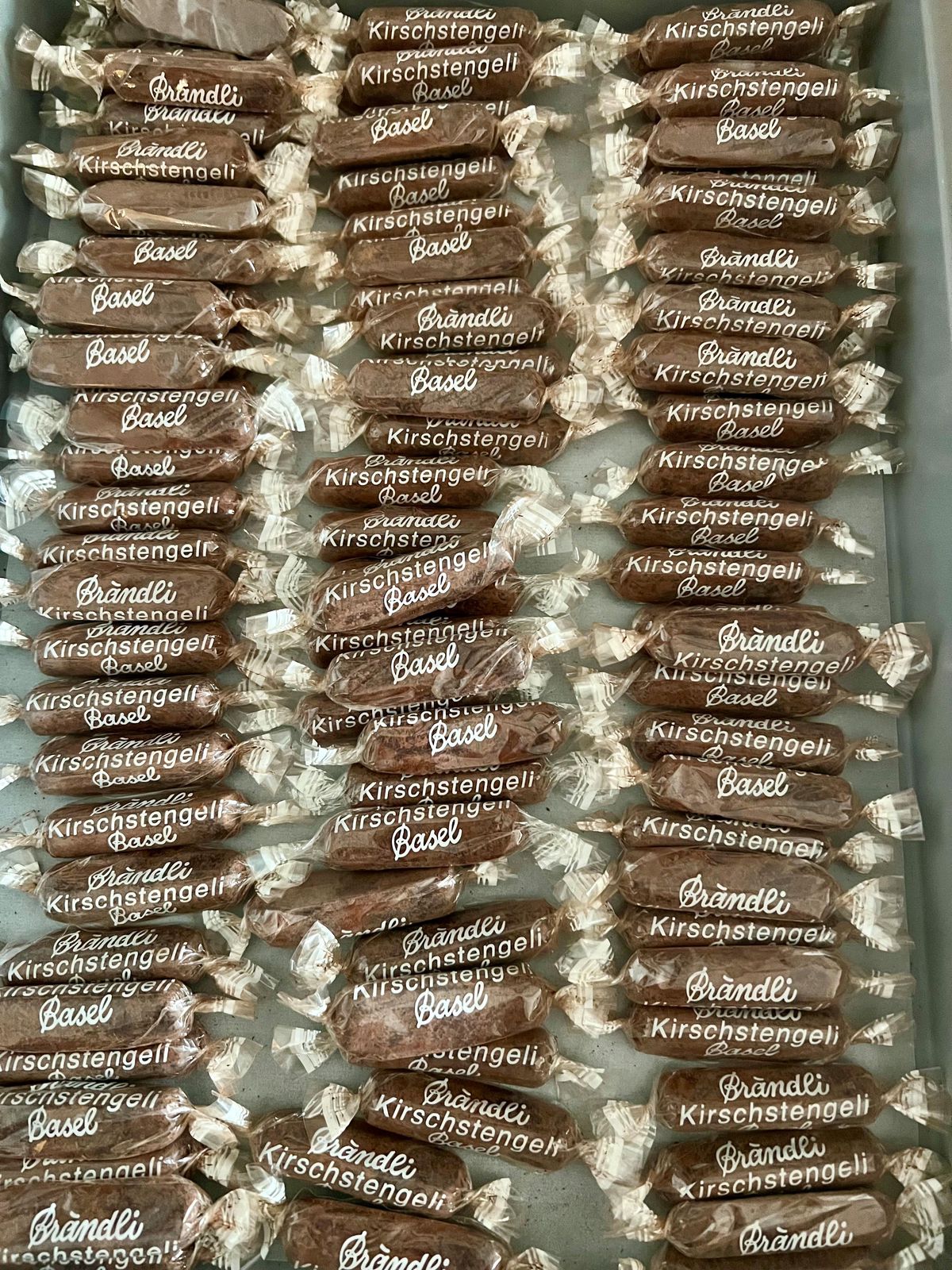 Sweet Home: Stadtspaziergang durch Basel: Schokolade zum Frühstück und ...