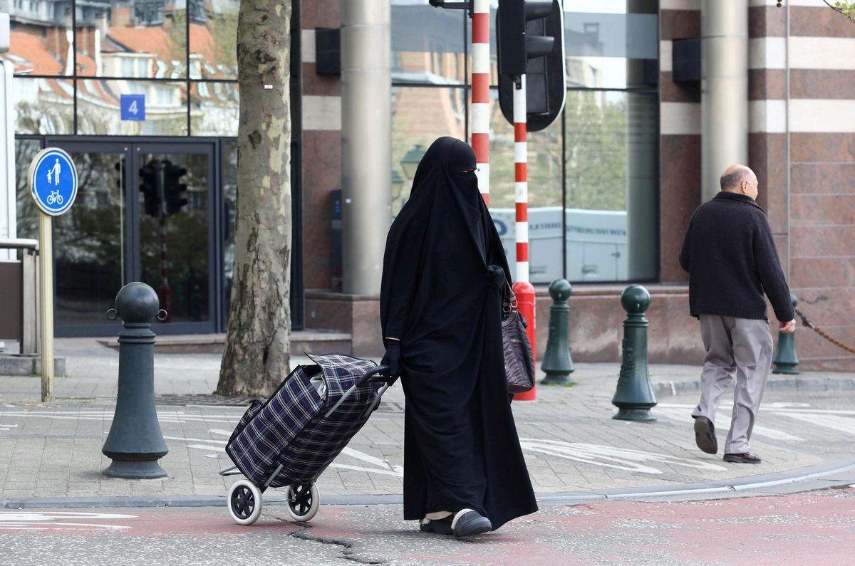 Lettre du jour – Sur le port de la burqa | Tribune de Genève