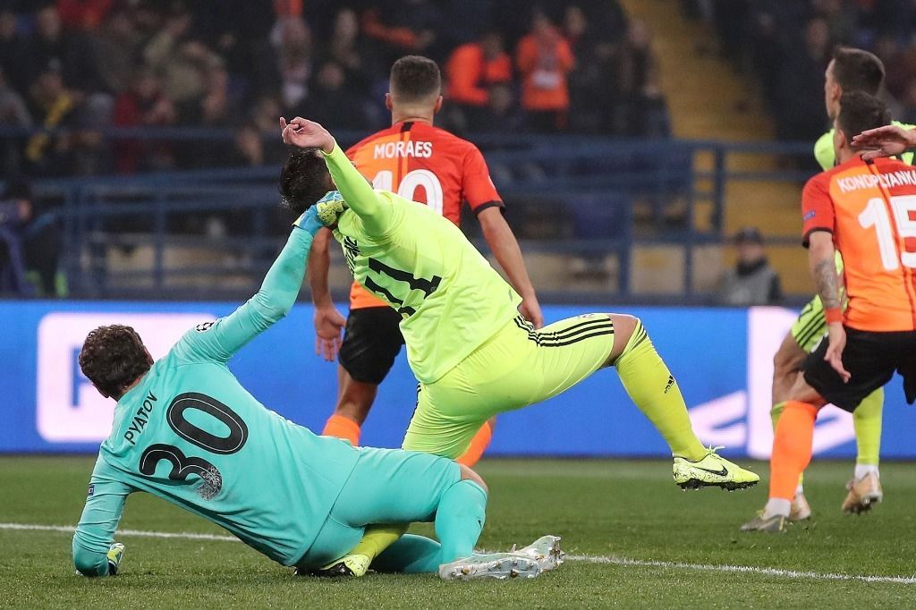 Gavranovic von Wrestler-Goalie verletzt