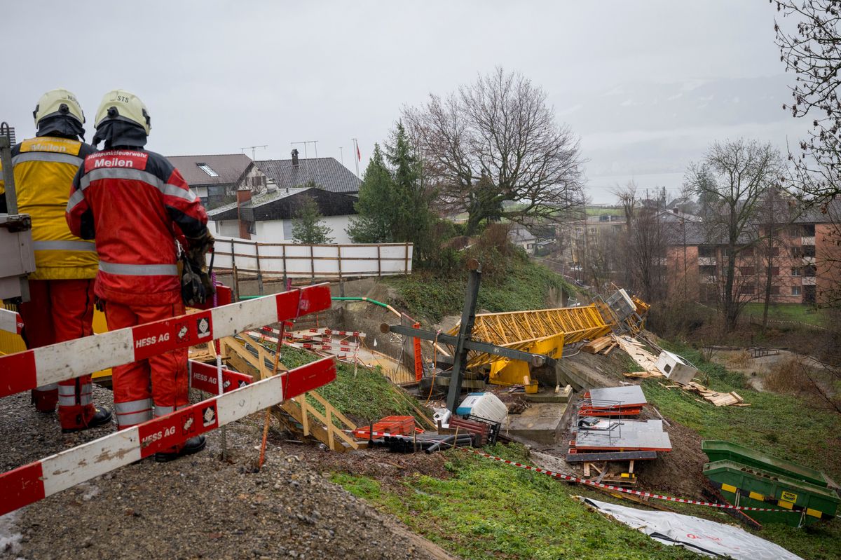Kran-Unfall in Stäfa: Ausleger stürzt auf Baustelle in Uerikon | Tages ...