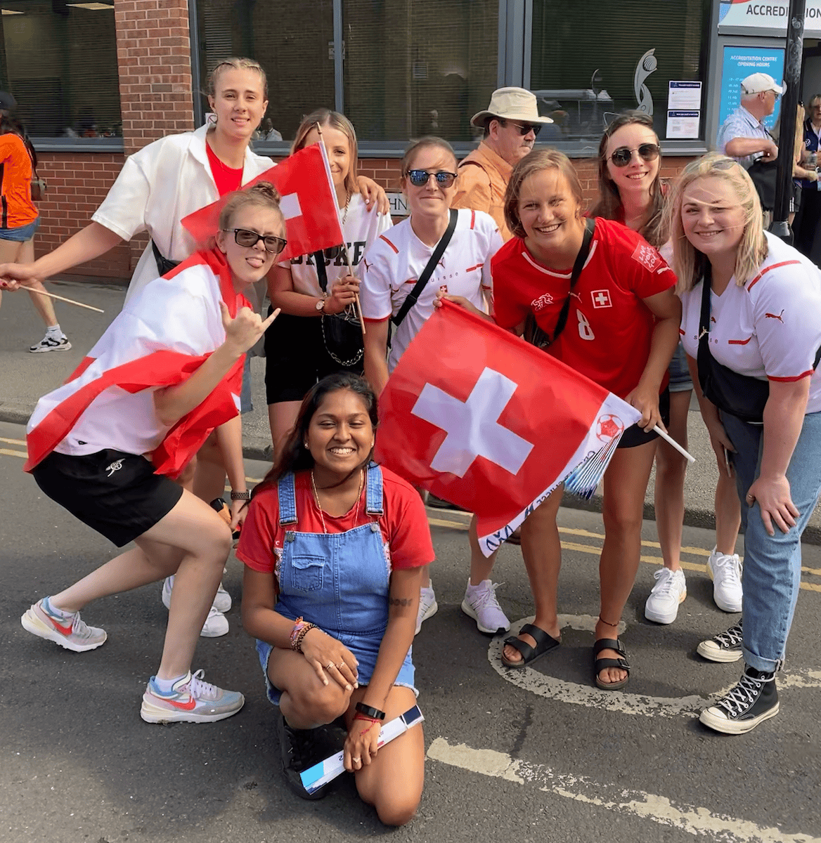 Frauen-WM: Eine Deutsche und eine Engländerin gründen den ersten ...