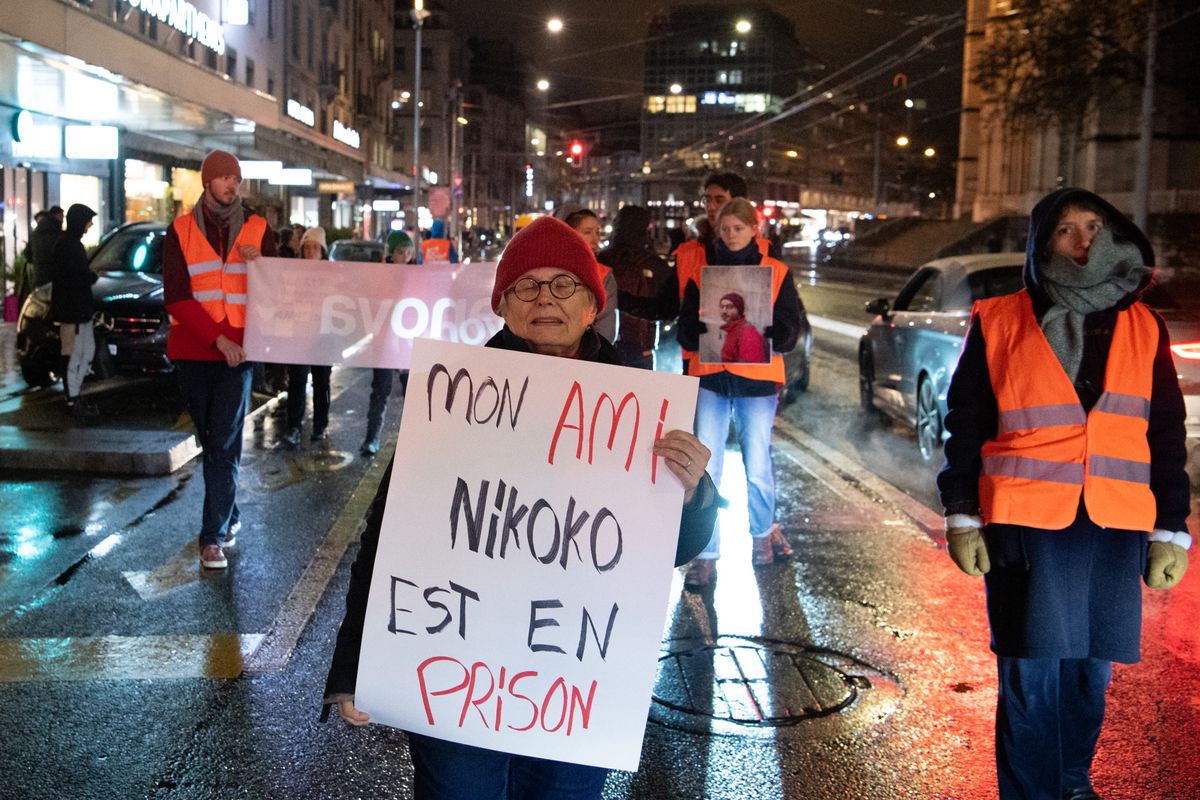 Manifestation à Genève: Une marche lente bloque le trafic devant la ...