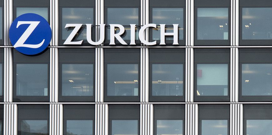 Protest in Zürich: Klimaaktivisten gegen Umweltschäden der Zurich ...