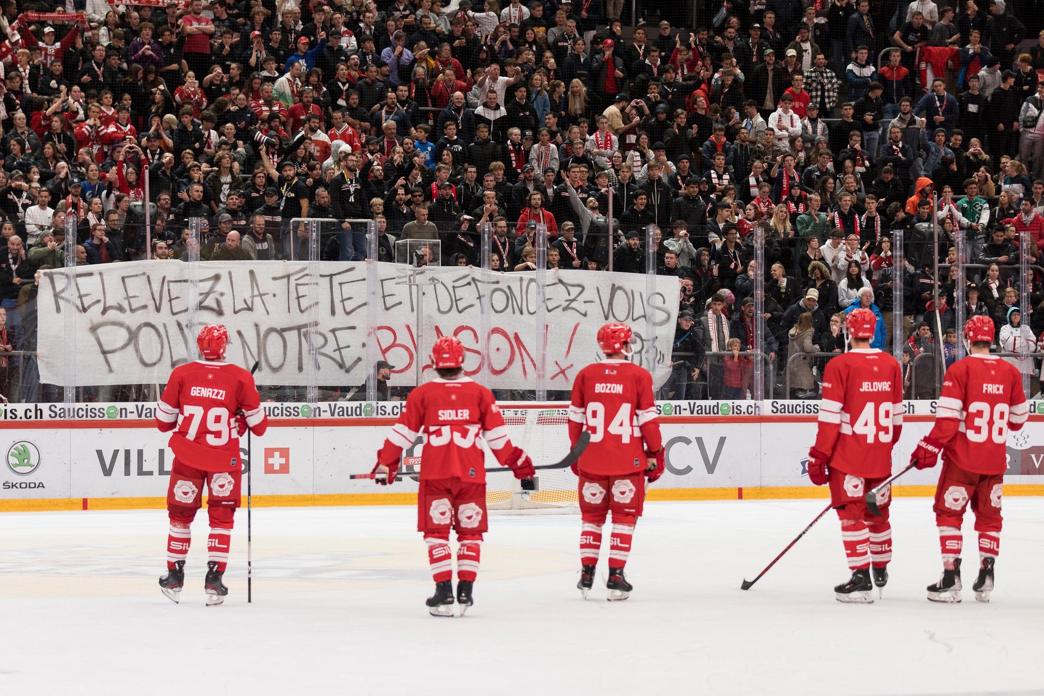 Hockey sur glace: Le LHC a besoin d’aide et s’active pour engager un ...