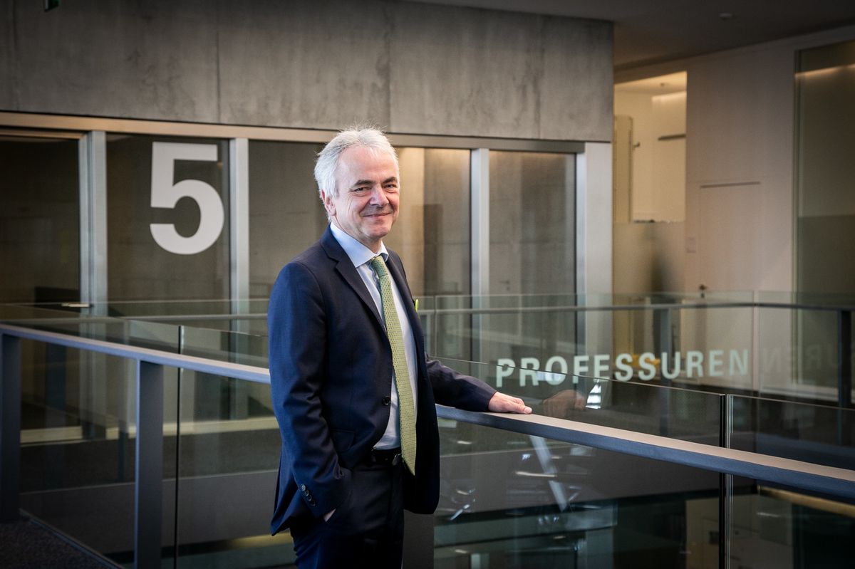 Interview mit Basler Staatsrechtler Markus Schefer: Steigt die ...