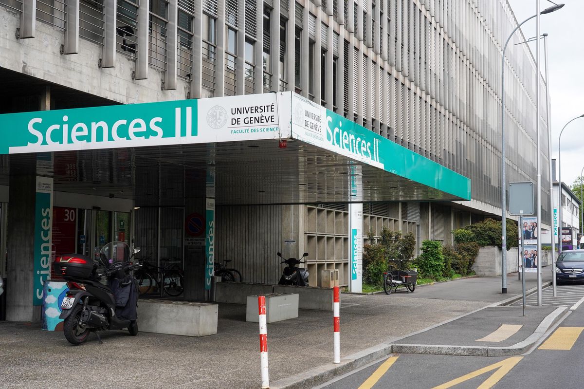 Université de Genève: Un étudiant convoqué à deux examens en même temps ...