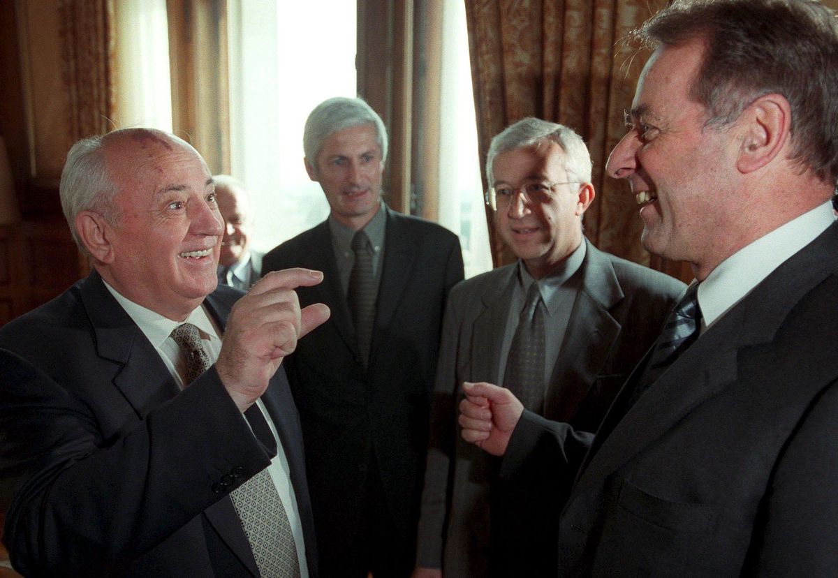 Adolf Ogi se souvient: «Gorbatchev était chaleureux, modeste, empreint ...