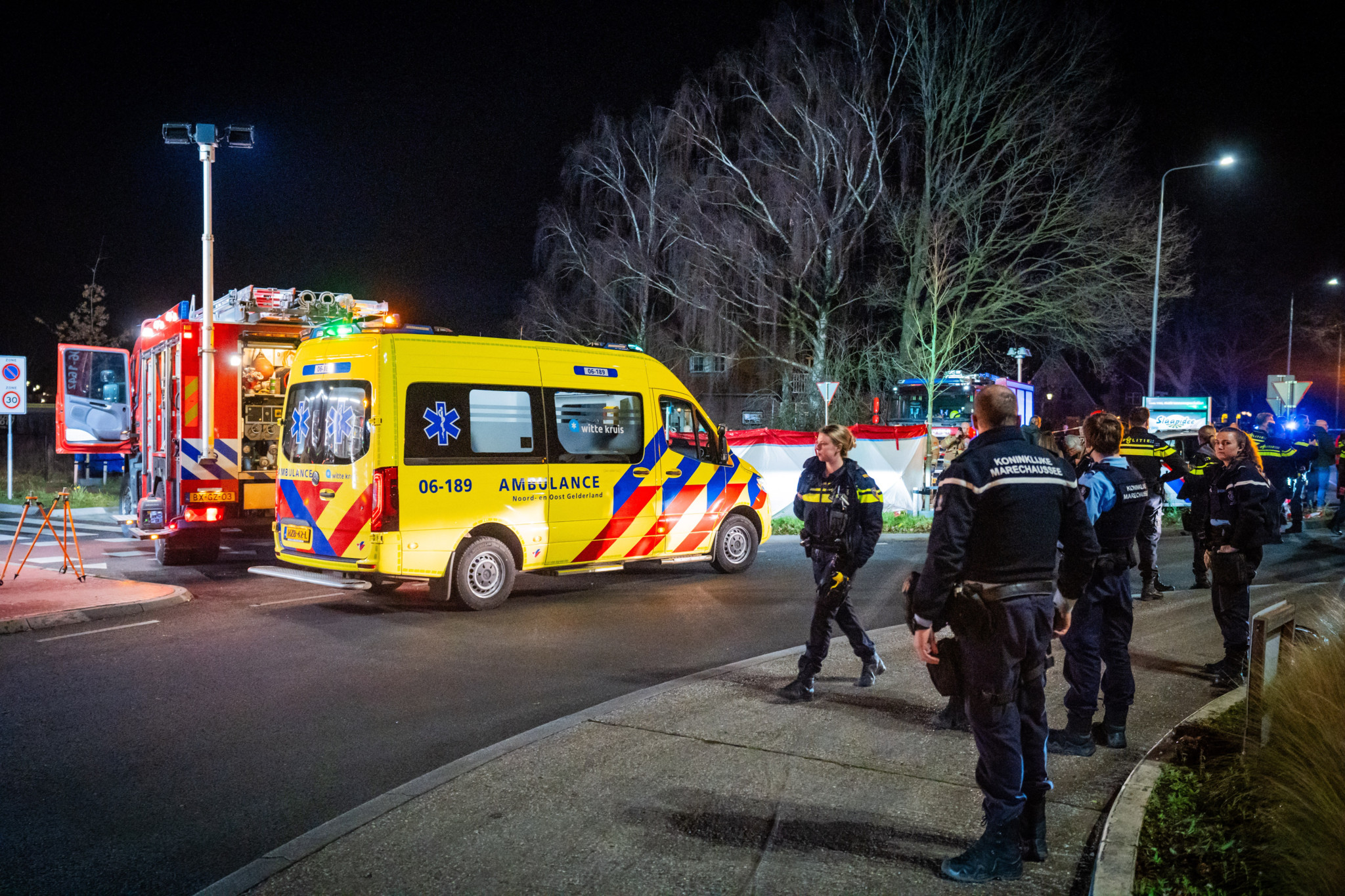 Pays-Bas: une «énorme» explosion provoque un incendie à Utrecht